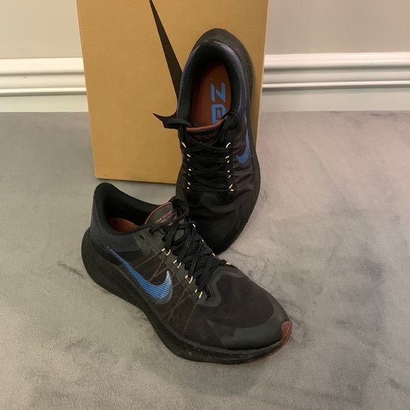 Nike | Shoes | Nike Zoom Winflo Unique Color Combination Black Blue And ...